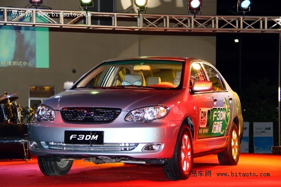 “村”属娱乐之别开生面的比亚迪F3DM“低碳”上市会_假语村言_新浪博客