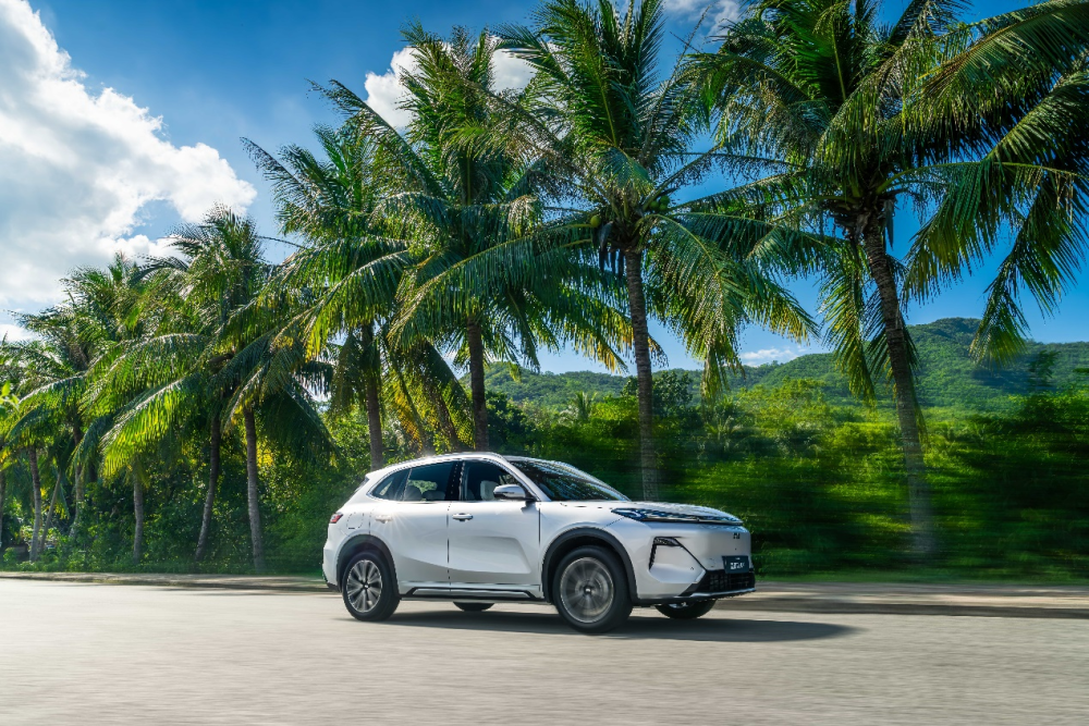 吉利银河星舰7 EM-i上市，开启智能电混SUV新时代_易车