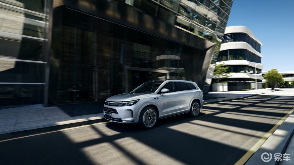 智能驾驶大比拼：问界新M7智驾版与理想L7谁更胜一筹？_易车