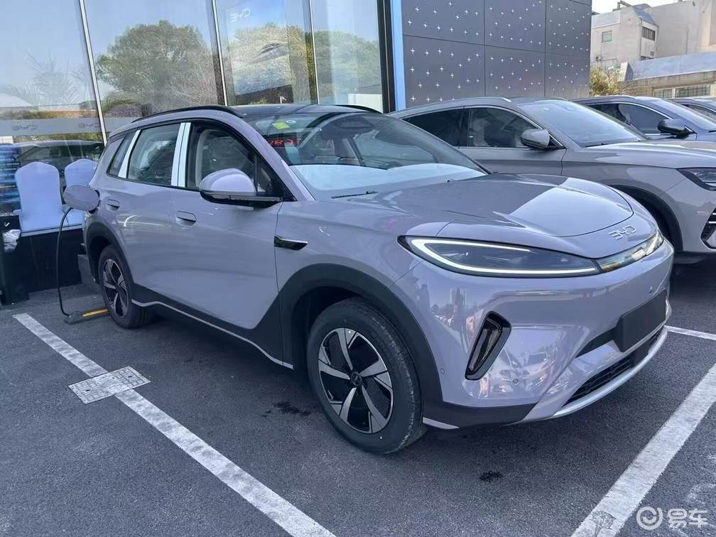 比亚迪海狮05EV实车到店，大过元PLUS+前备箱+后驱_易车