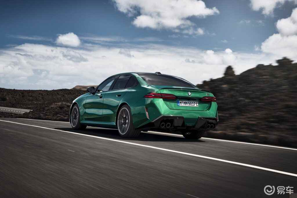 全新宝马M5拥727匹马力以及强悍的M混动系统现身_易车