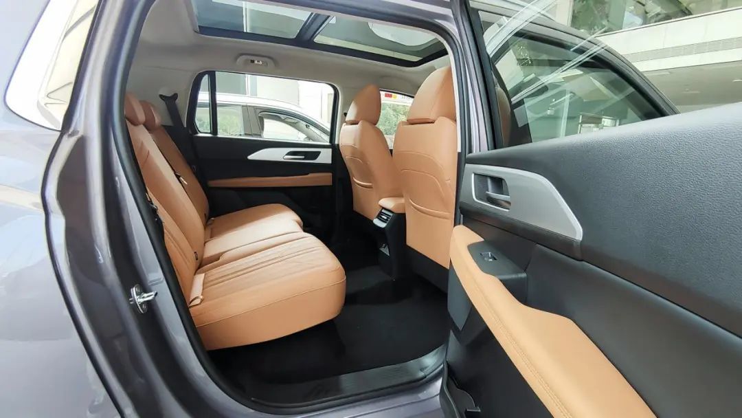 非承载式车身+8AT，15万买新哈弗H5？三个维度分析_易车