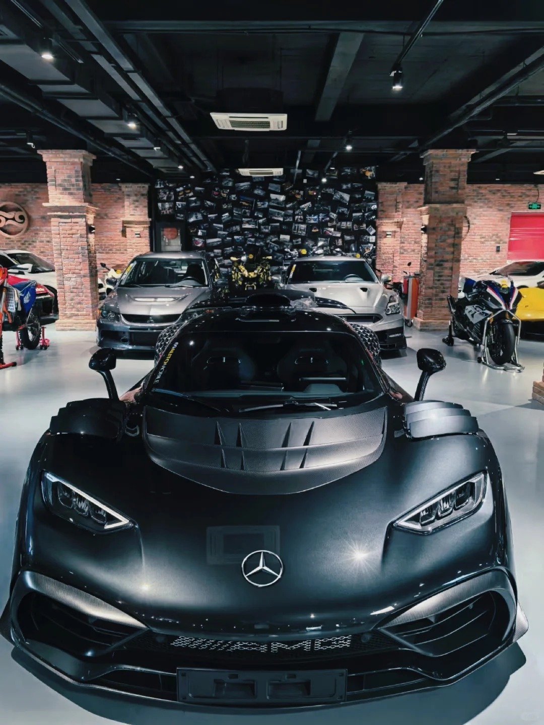 国内首台奔驰AMG ONE抵沪，唯一“合法上路的F1”！_易车