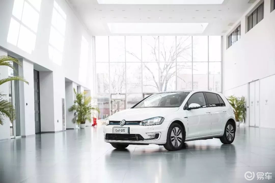 400匹的高尔夫8R，年轻人释放生命的第一步！_易车