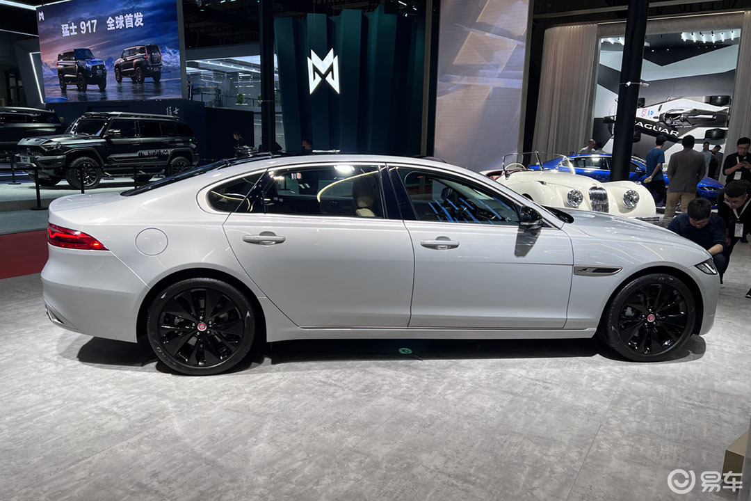 2023上海车展丨23款捷豹XFL上市 鎏金版首发亮相_易车