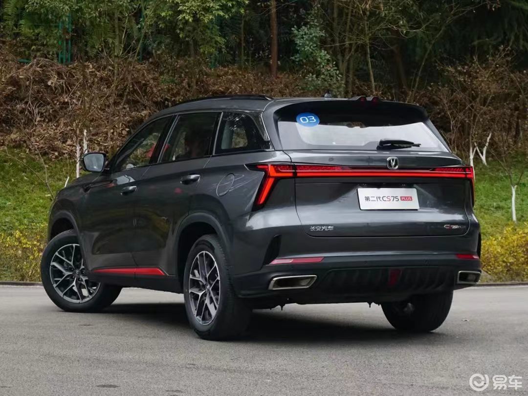 12.49万起，8AT，5/7座，国产“沃尔沃”才15万_易车