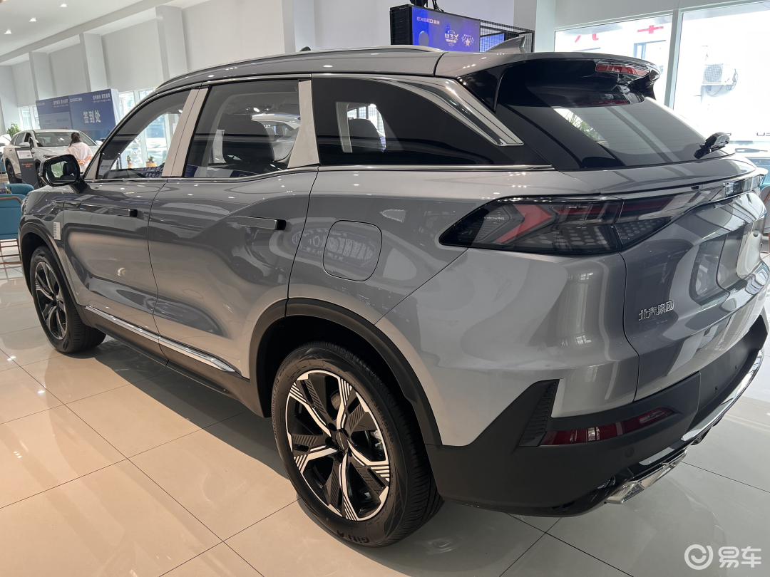 新款北京X7到店，配1.5T高效发动机_易车