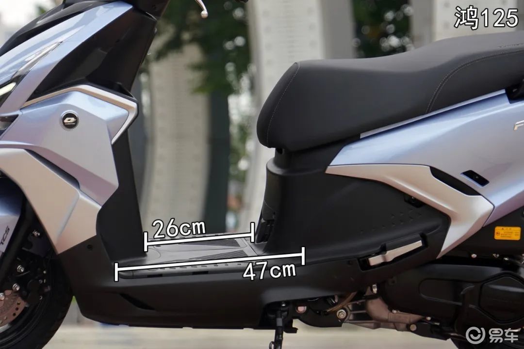 万元小踏板国产战合资：鸿125对比测评UY125_易车