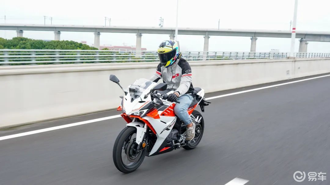 18500就能入手，震动操控颜值特别能打—RC250评测_易车