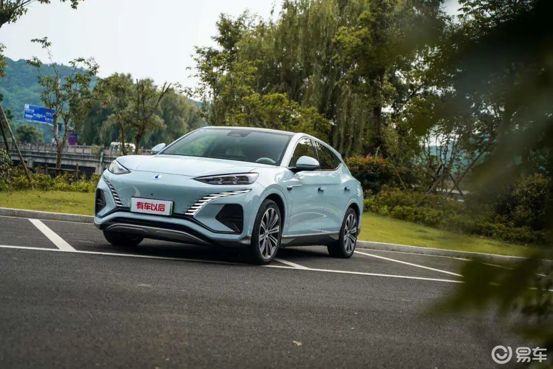 腾势N7对比特斯拉Model Y：无所谓，国产车会出手！_易车