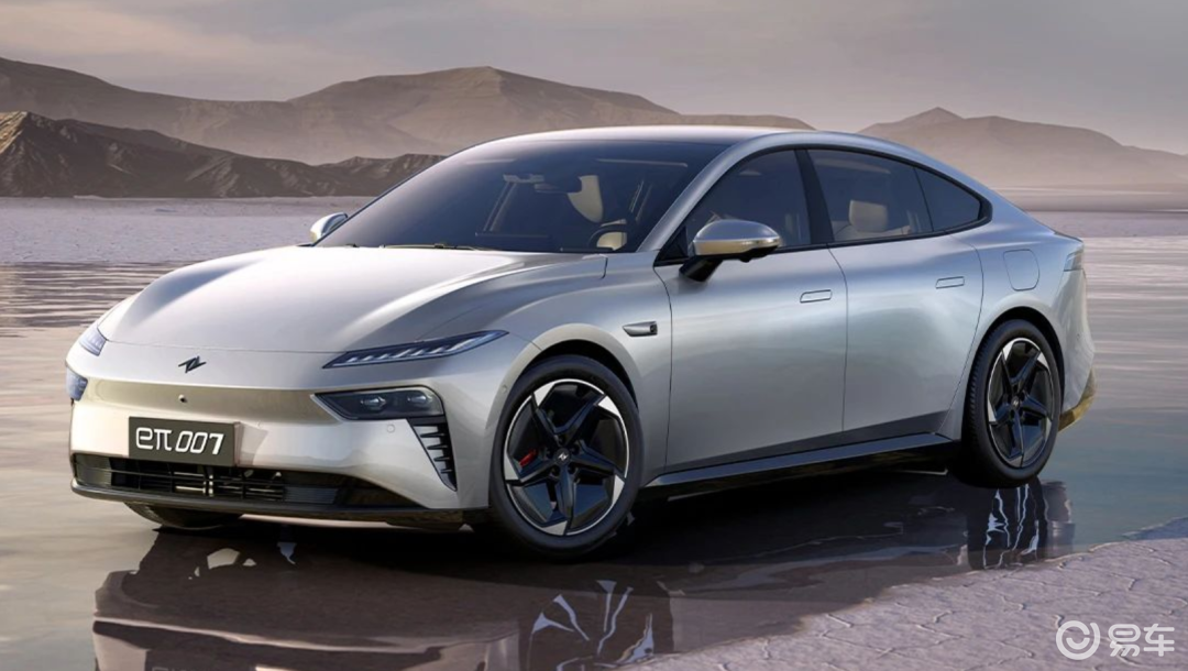 东风eπ007并首发亮相其首款新车eπ007_易车