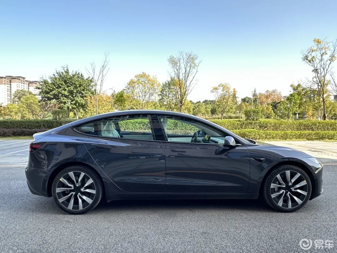 Model 3长续航全轮驱动焕新版最高行驶里程可达713km还能_易车