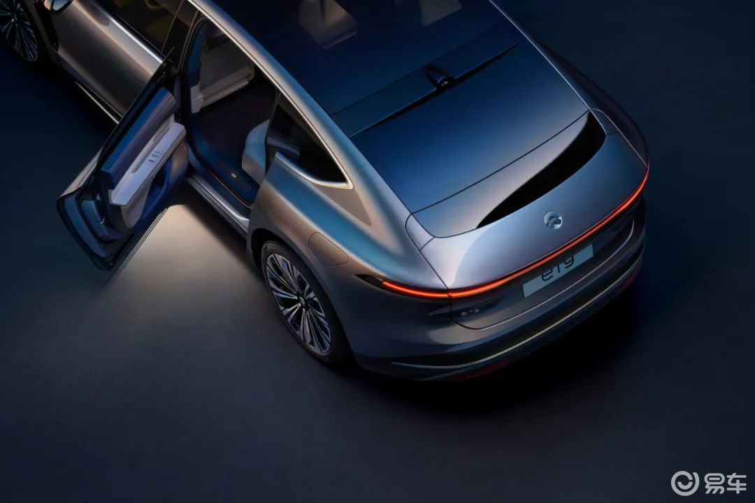 蔚来ET9“SkyRide天行智能底盘系统”集成了线控转向、后轮_易车