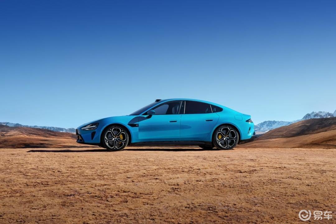 小米SU7通过28度前挡风、17度大溜背以及全车轮廓G4连续曲率_易车