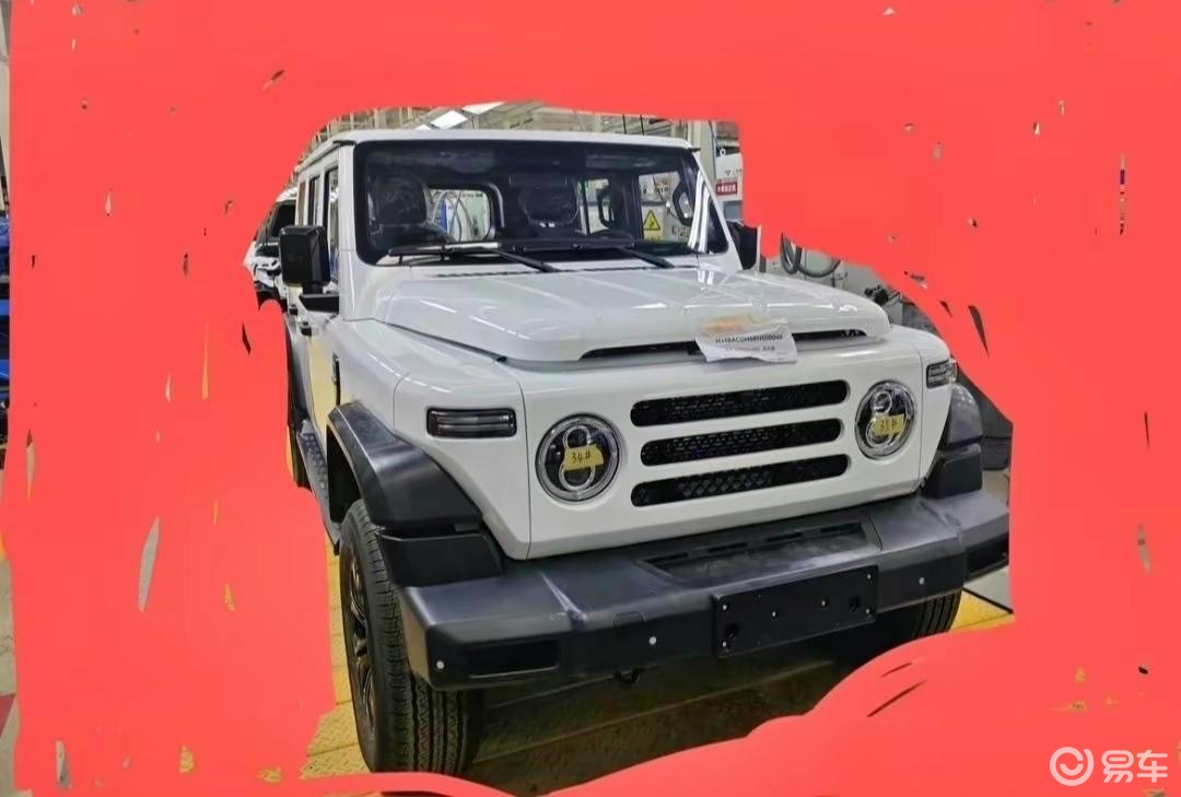 全新BJ212实车现身，配悬浮大屏，搭2.0T+8AT_易车