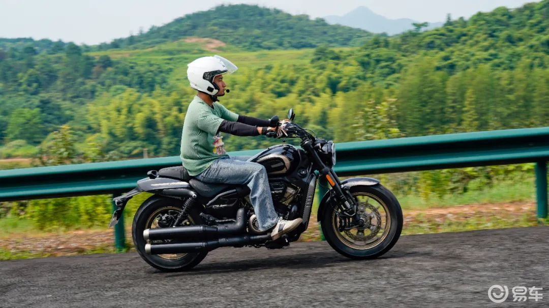 唯一带平衡轴的250V缸运动巡航—无极CU250静态测评_易车