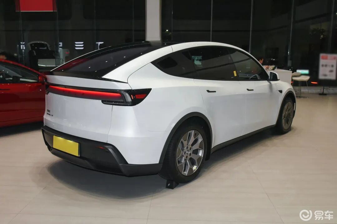 特斯拉Model Y和YL怎么选？这篇对比说清楚了！_易车