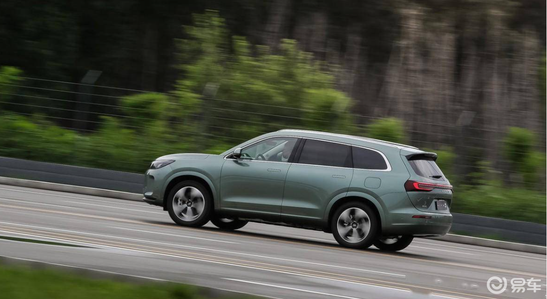 问界M7的车机系统使用了麒麟990芯片_易车