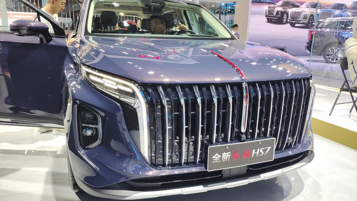 25.58-33.58万！新款红旗HS7成都车展上市_易车