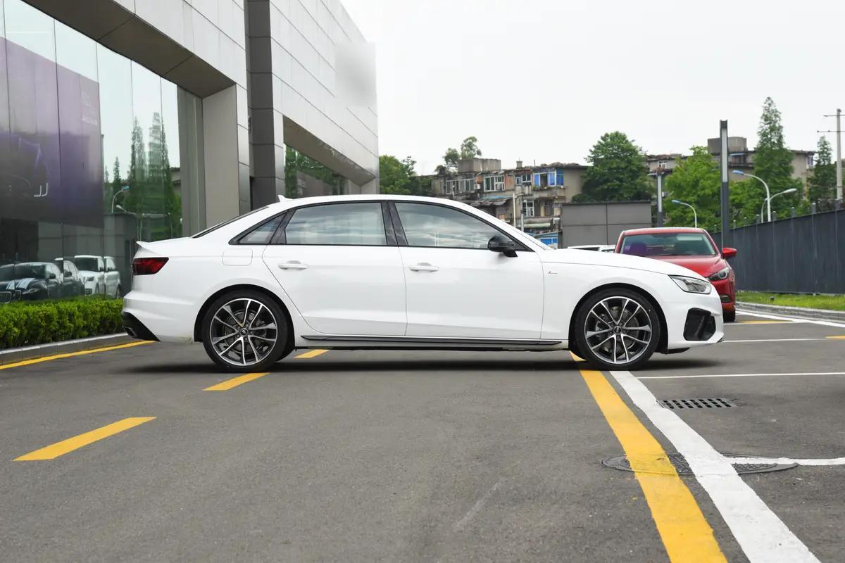 2023款奥迪A4L 2.0T四驱 豪华动感型点评_易车