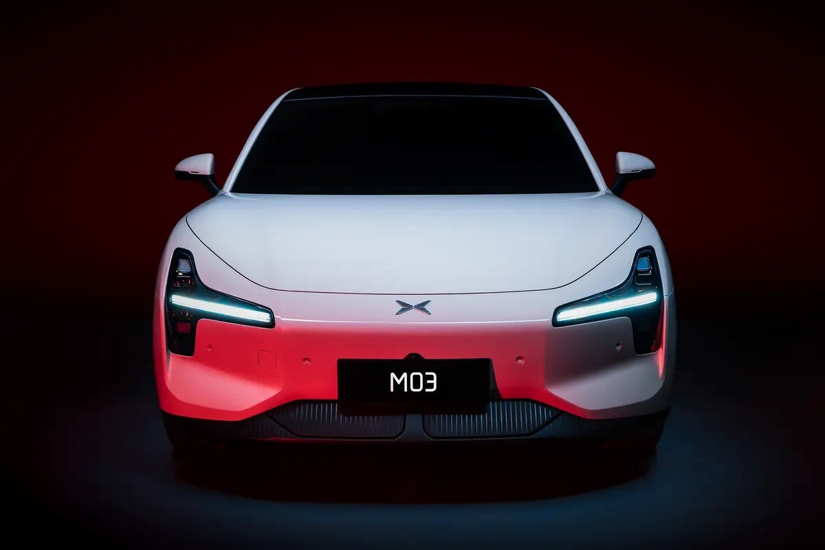 颜值与实力兼备！小鹏MONA M03正式预售_易车