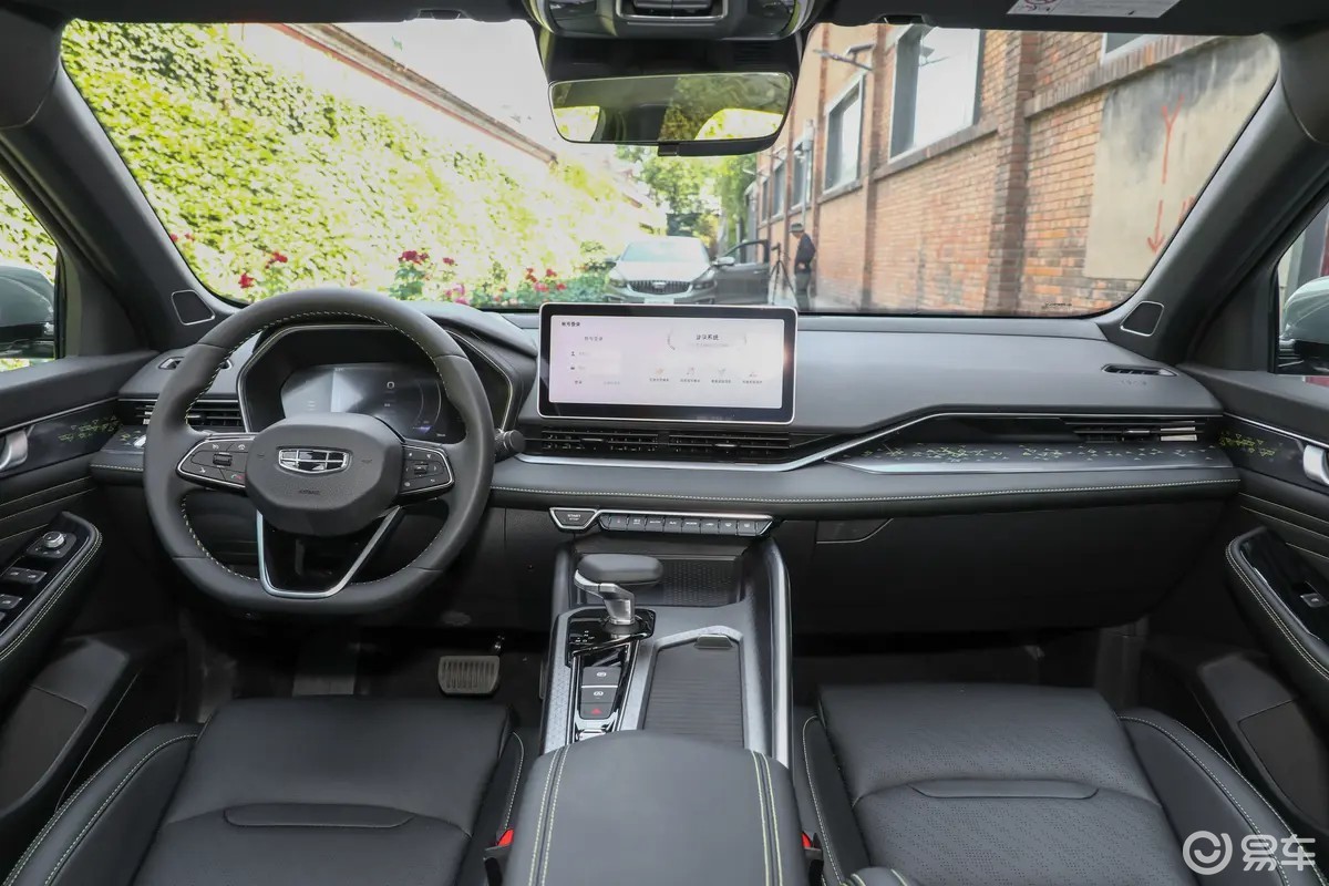 10万元家轿性价比之选：吉利星瑞扶摇版，1.5T动力_易车