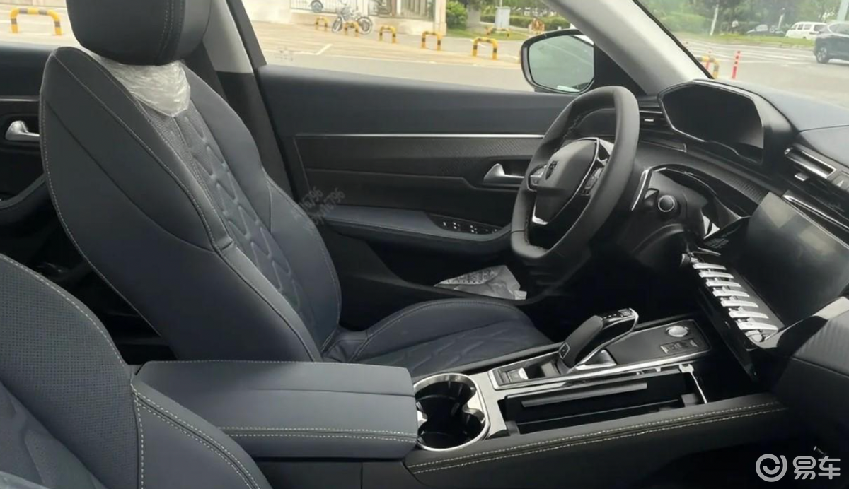 车动态：新标致508L曝光；三菱L200皮卡官图_易车