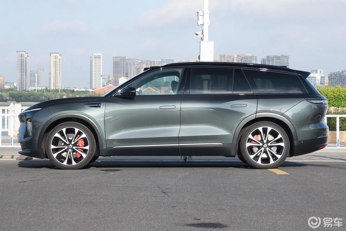 蔚来ES8与理想L9 Pro：谁是新能源SUV细节狂魔？_易车