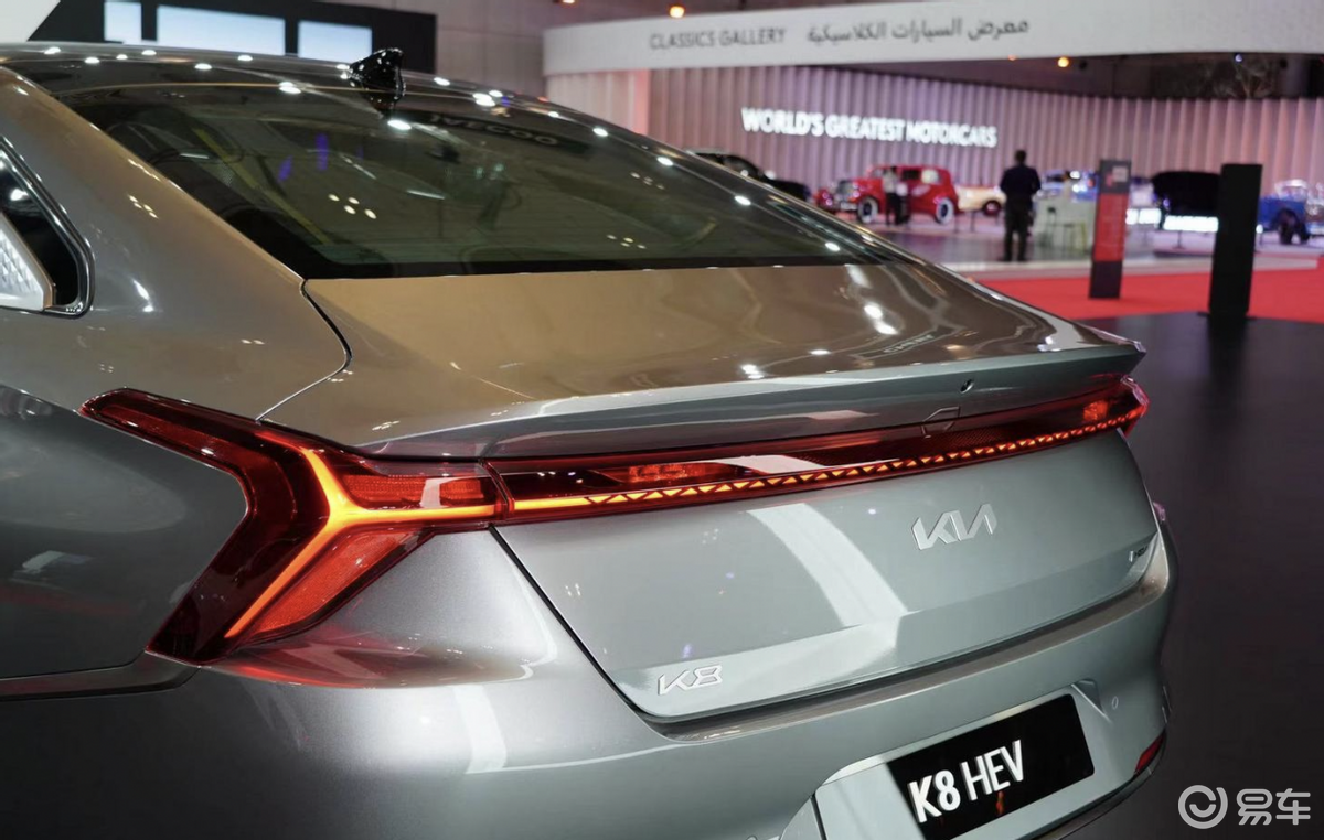 起亚K8亮相日内瓦车展，3.5L V6引擎，海外领先_易车