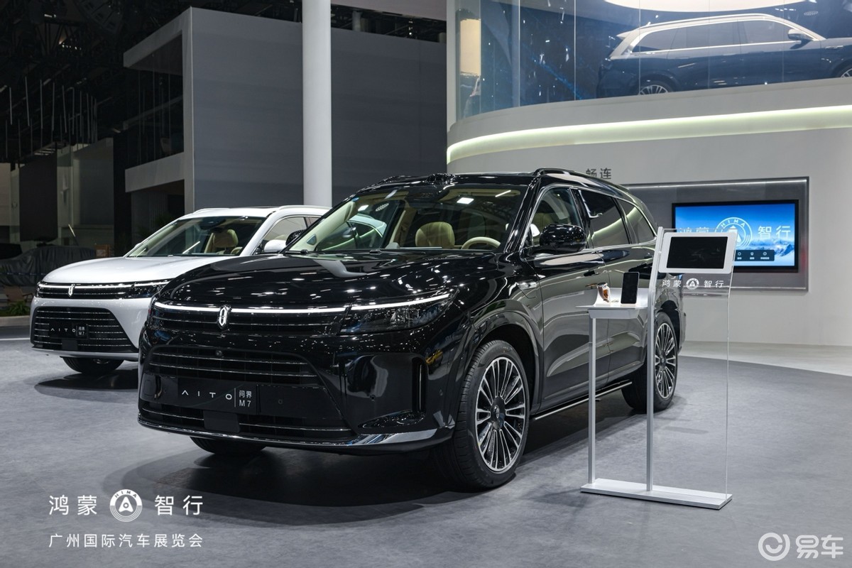 以搭载HUAWEI xPixel智能车灯的问界M9为例它集成了诸_易车