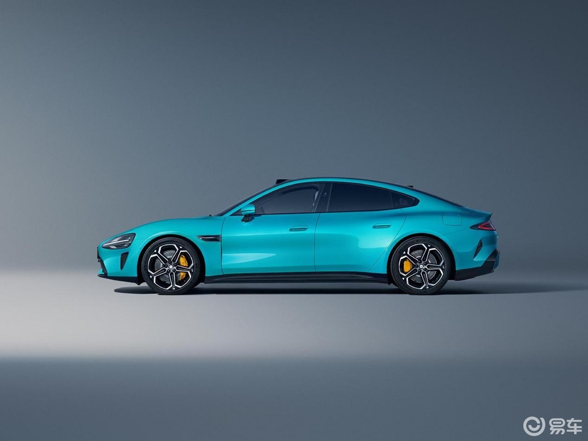 小米SU7采用了半隐藏式门把手新车采用了悬浮式后视镜_易车