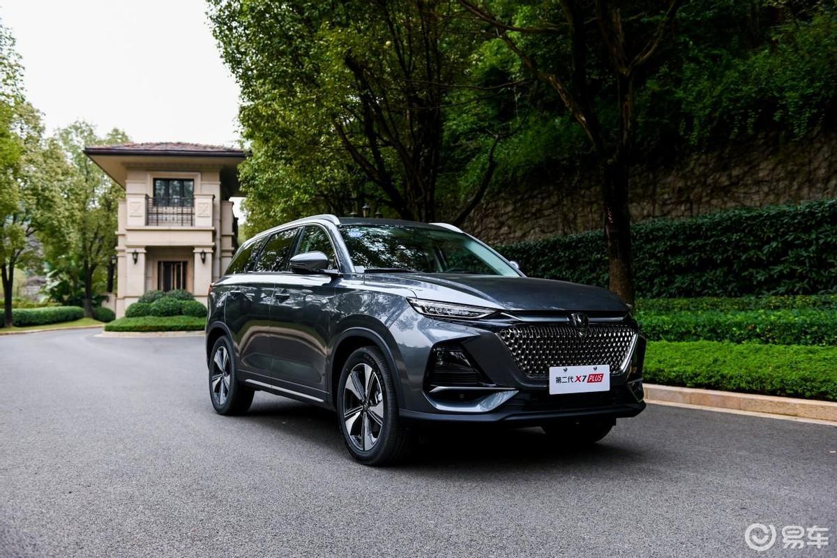 探亲出游大空间见真章，第二代长安X7PLUS力压哈弗H6_易车