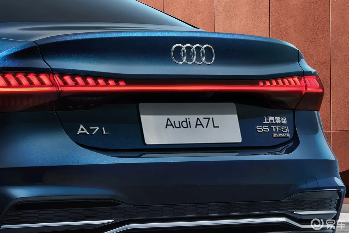 上汽奥迪降价10万后，A7L大卖6千多台_易车