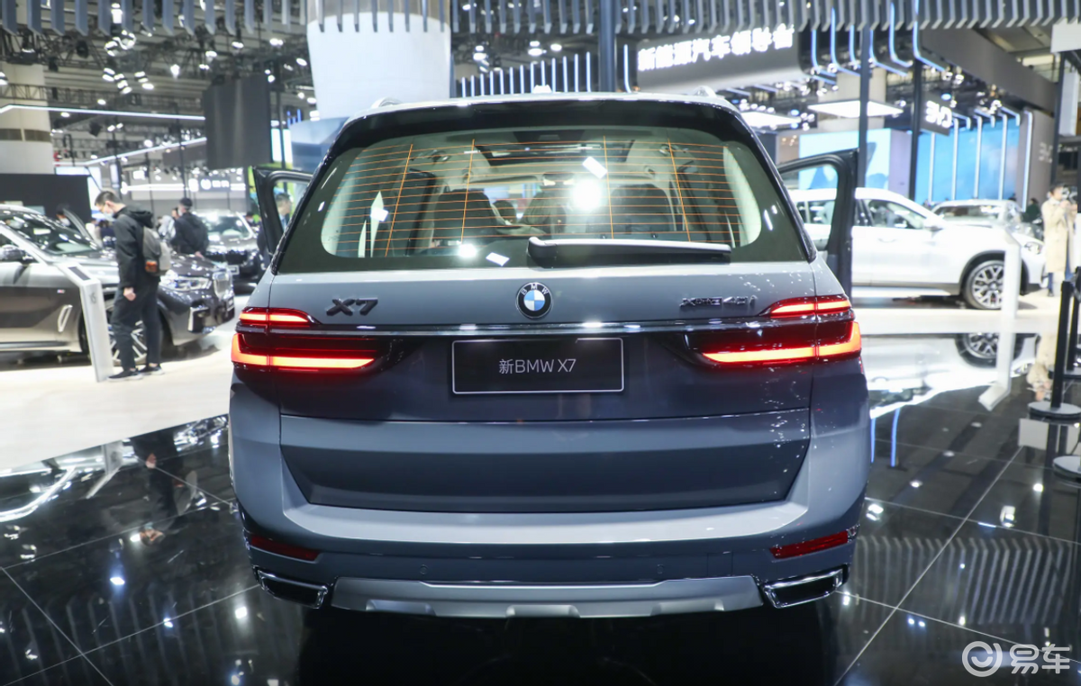 最新款宝马X7亮相，涨价了，拒绝价格战_易车