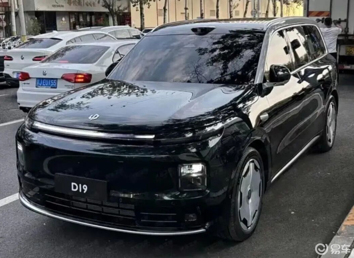 零跑大型旗舰D19实车图来了，会上华为智驾吗？_易车