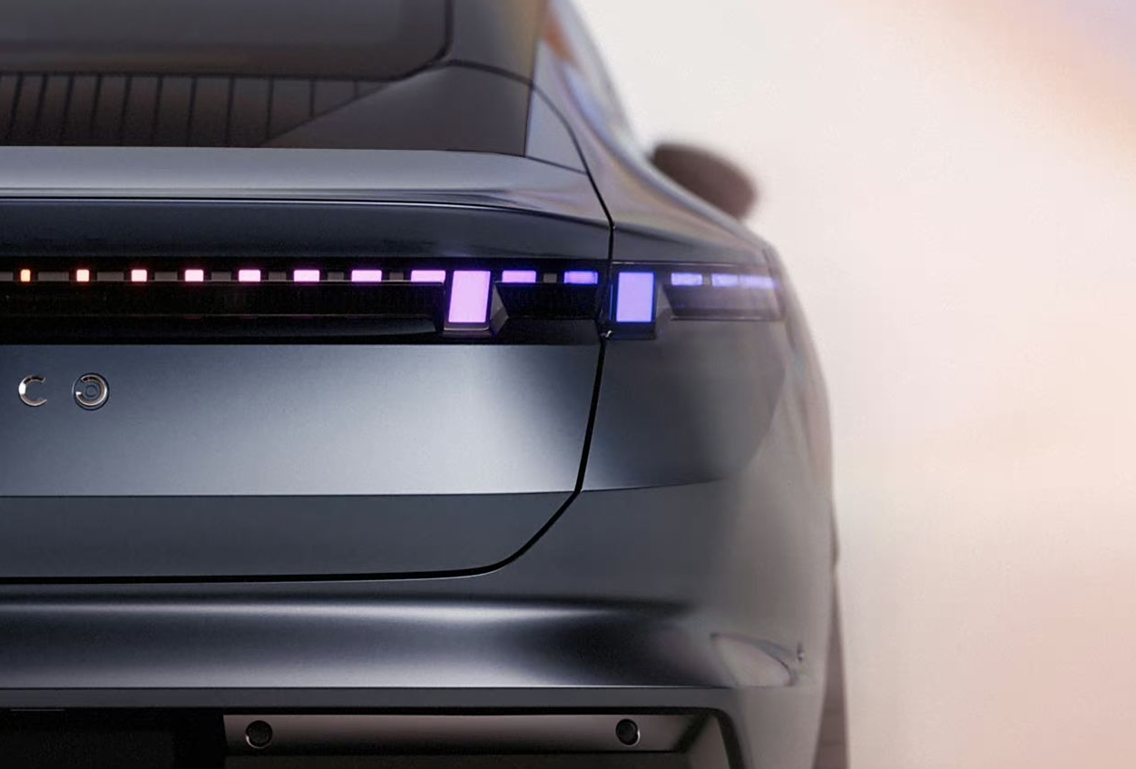 全新领克Z10，轴距超3米，3.5S破百+800km续航_易车