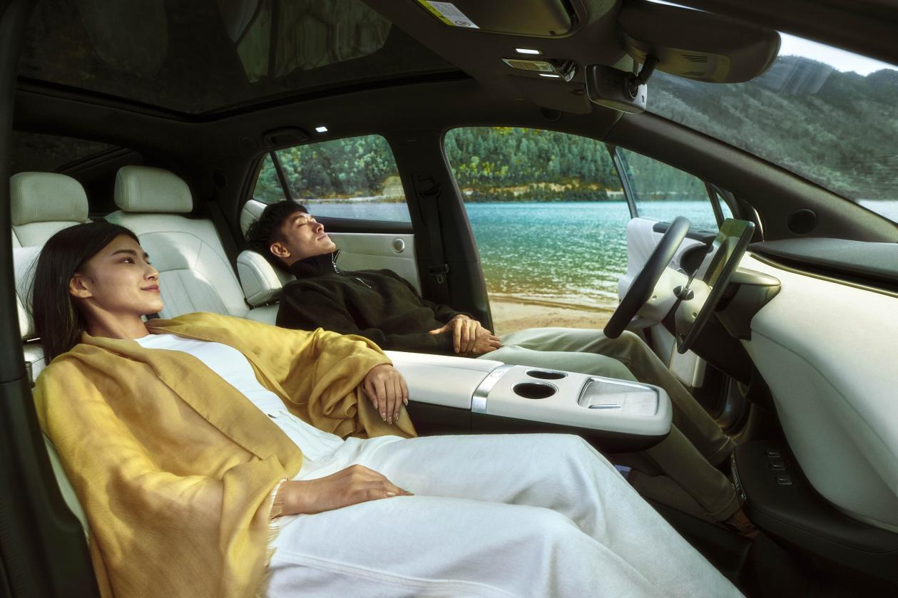 长安又开卷了！长安启源E07以19.99万元正式上市_易车