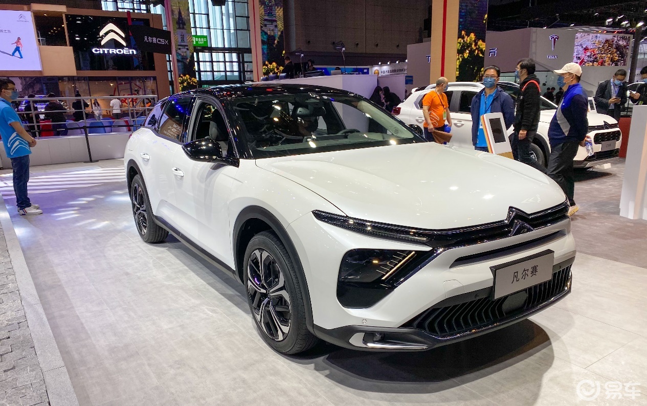 12万的C6成熟稳重，14万的C5 X满脸尴尬_易车