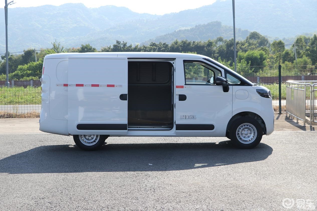最萌？最猛！ 上汽大通MAXUS MILA1轻取大奖_易车