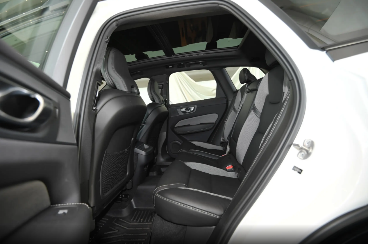 想买豪华SUV，奥迪Q5L对比沃尔沃XC60，怎么选？_易车