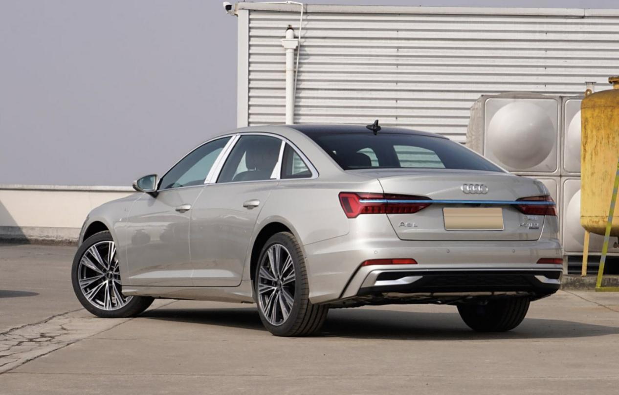 30万就能入手欧洲豪车，沃尔沃S90和奥迪A6L如何选？_易车