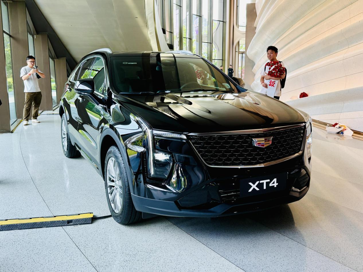诚意拉满！15.99万起，新款凯迪拉克XT4正式上市_易车