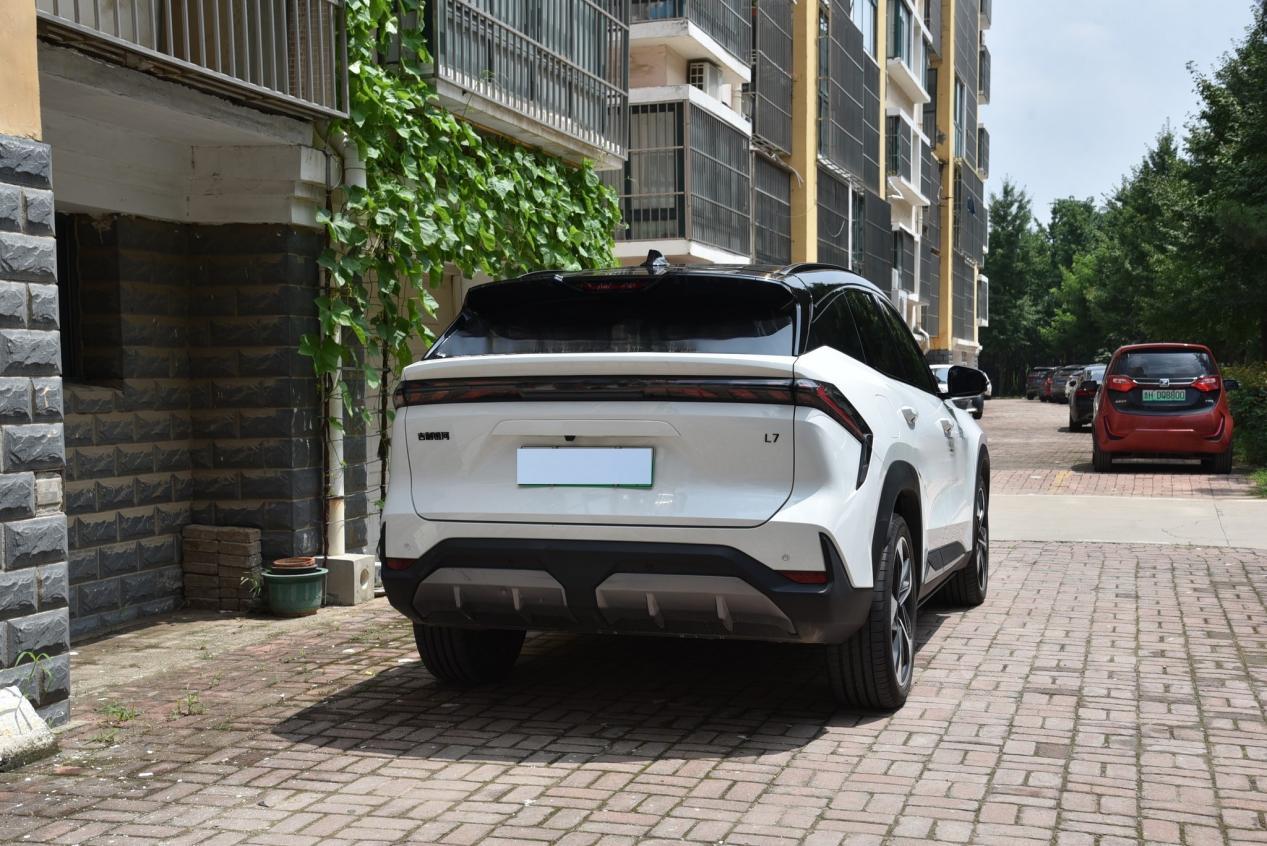 银河L7成新晋混动SUV之王，宋PLUS DMI略逊一筹_易车