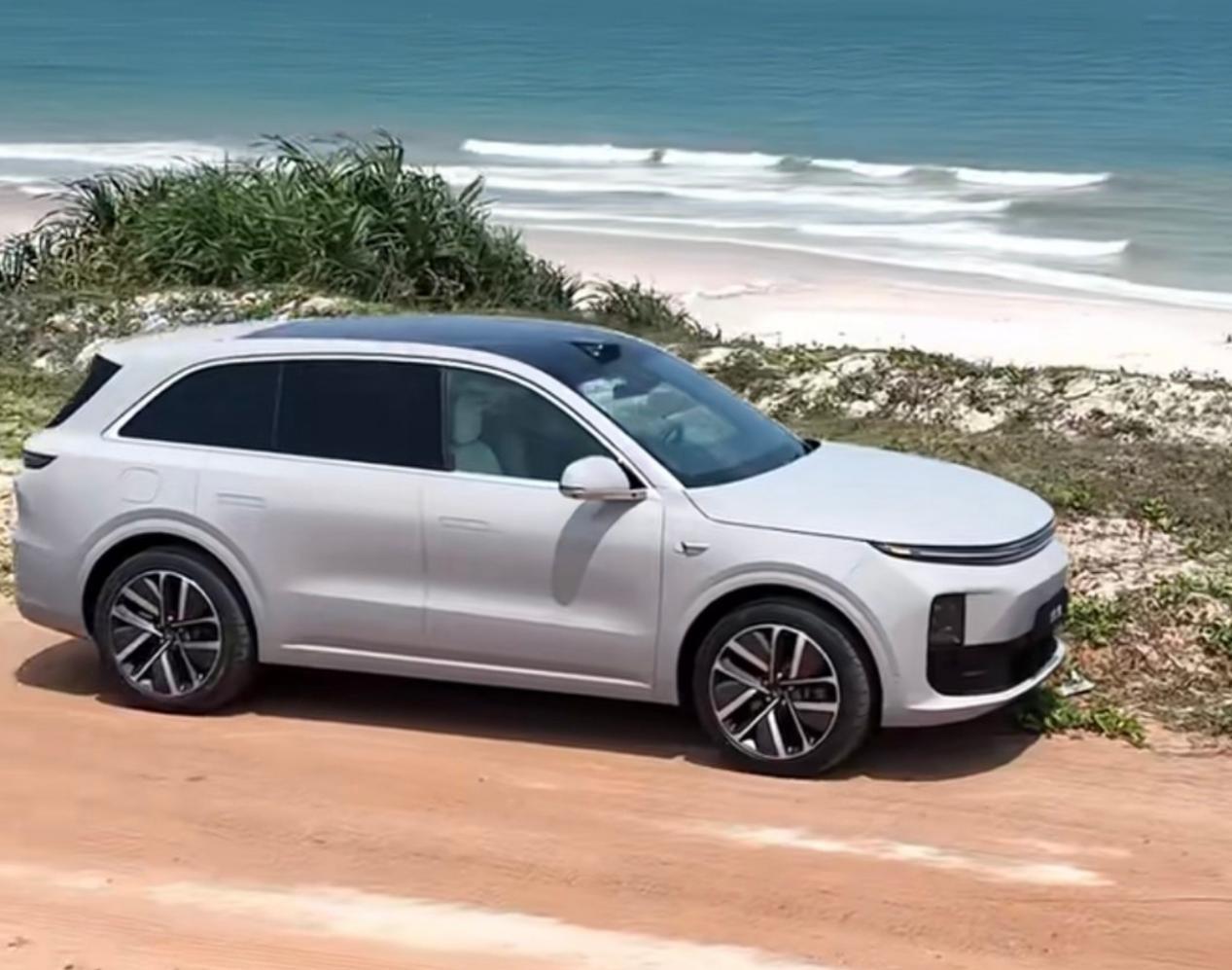 理想L6实车曝光，聚焦25-30万，全系磷酸铁锂电池！_易车