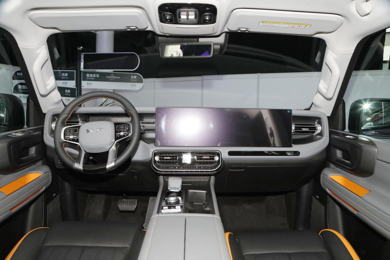 BJ40e搭1.5T增程混动+电四驱，配“三把锁”_易车