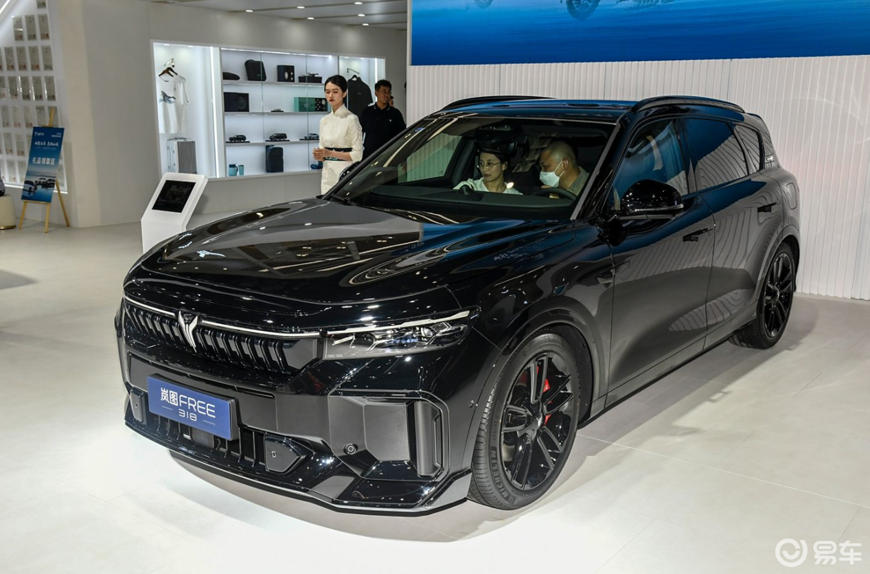 岚图FREE318上市22.89万起，高配带空悬_易车
