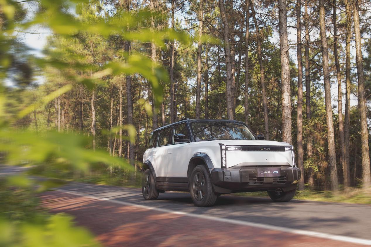 智趣玩伴SUV｜iCAR 03的新能源时代出行态度_易车
