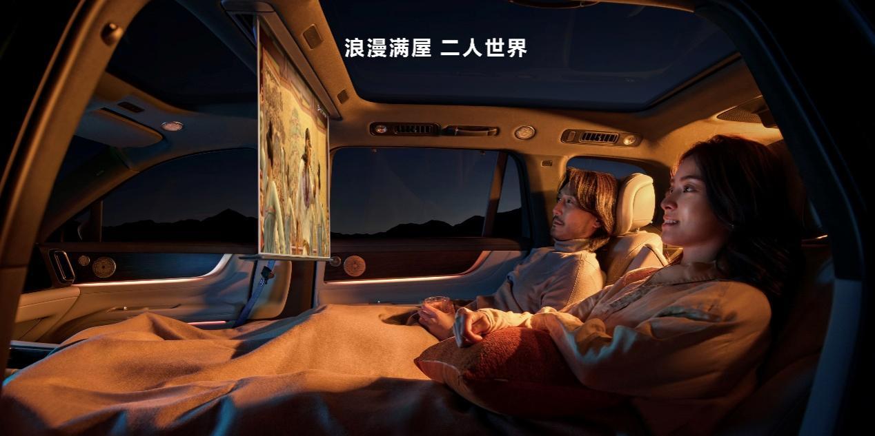 问界M9首次实现了SUV的纯平地板在空间表现上_易车