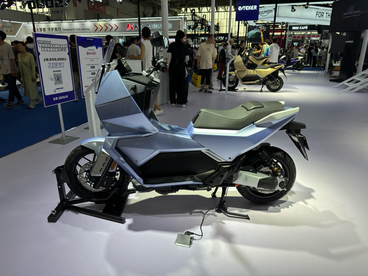 EVTEKER虔途新车解析+场地试驾_易车