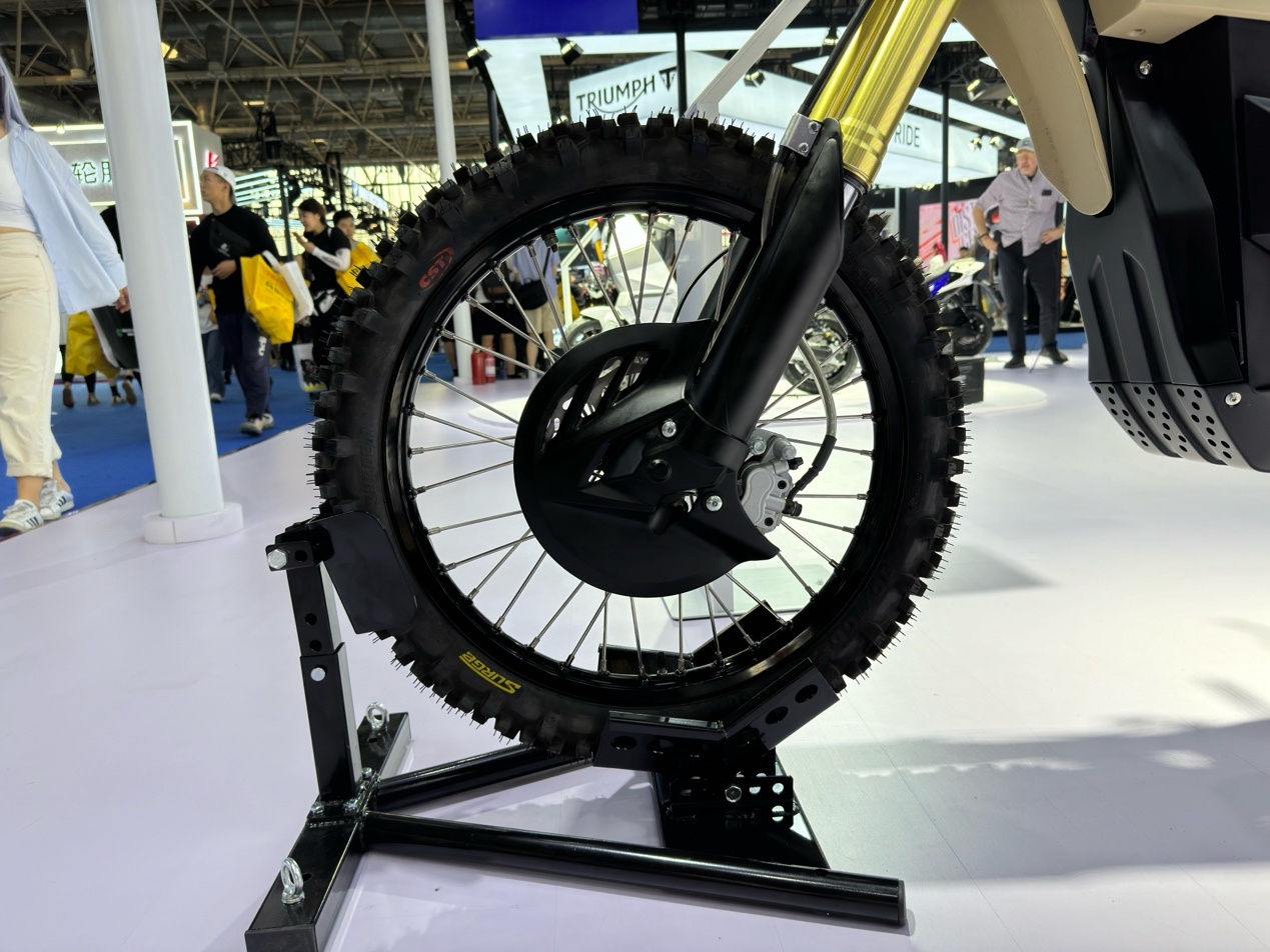 EVTEKER虔途新车解析+场地试驾_易车